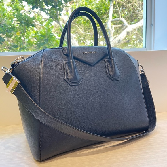 Givenchy | Bags | Classic Givenchy Antigona Bag Medium Navy In Perfect ...